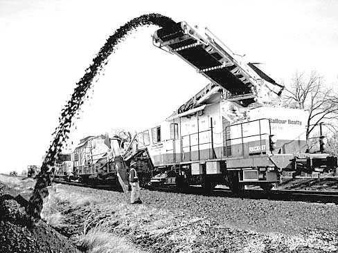 Rail Industry Component: Balfour Beatty US: Ballast Undercutters ...