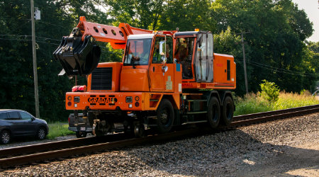 Rail Industry Component: TrackStar by Gradall: TrackStar Railway ...